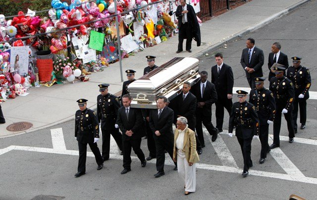 Whitney Houston funeral photos22 | 3CHICSPOLITICO