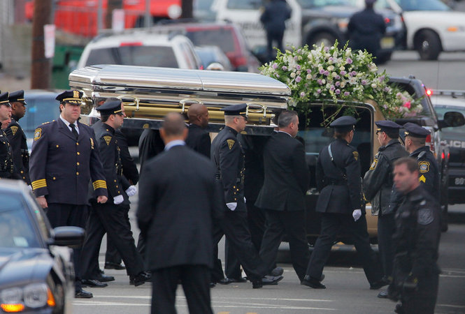 Whitney Houston funeral photos37 | 3CHICSPOLITICO