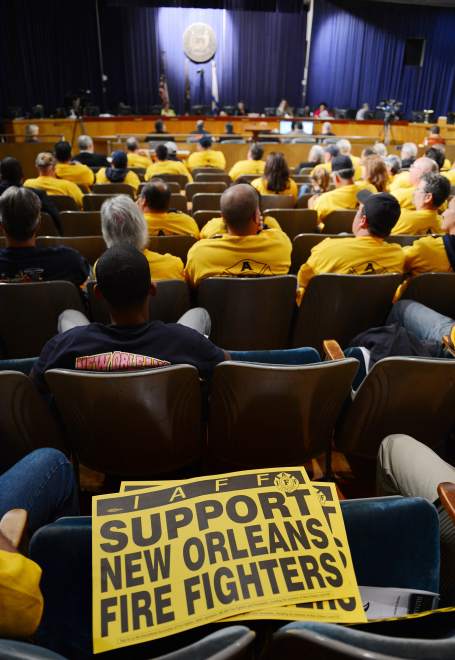 Dr King- Rev Avery Alexander of New Orleans is dragged feet first ...