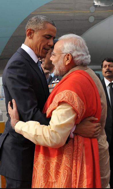 PM Narendra Modi gives Potus a big hug! Love! | 3CHICSPOLITICO