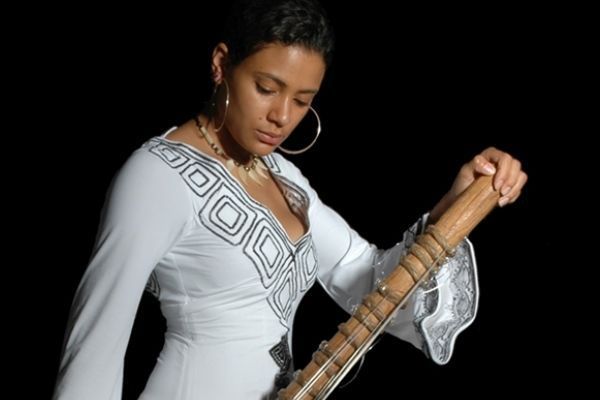 Monday Open Thread | West African Music | 3CHICSPOLITICO